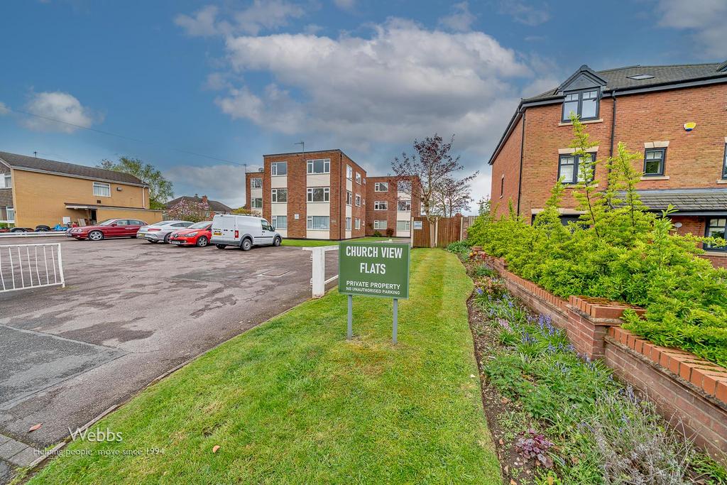 Aldridge, Walsall WS9 2 bed flat - £185,000