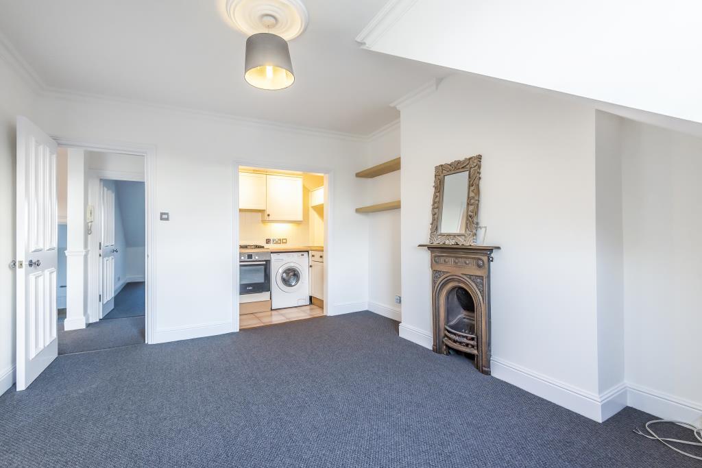 Sheen Road, Richmond, TW9 1 bed apartment - £1,850 pcm (£427 pw)