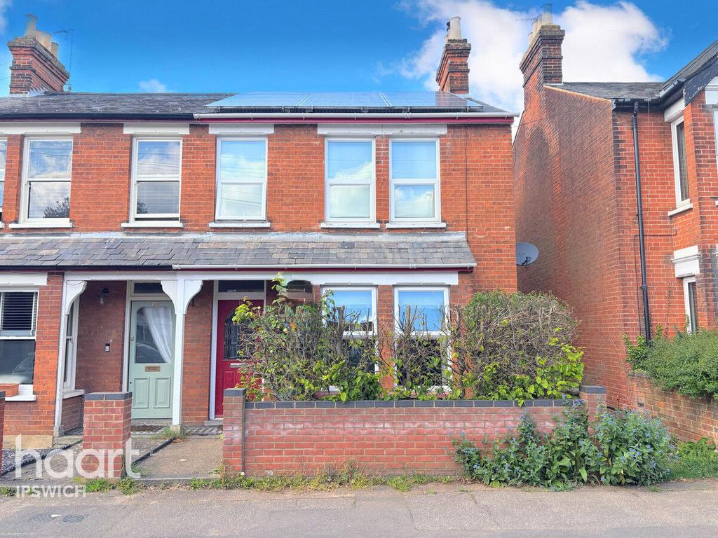 Springfield Lane, Ipswich 4 bed semi-detached house for sale - £300,000