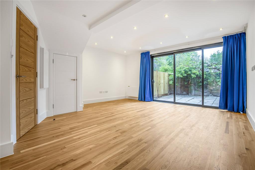 North Drive, Furzedown, SW16 4 bed semi-detached house - £4,200 pcm (£ ...