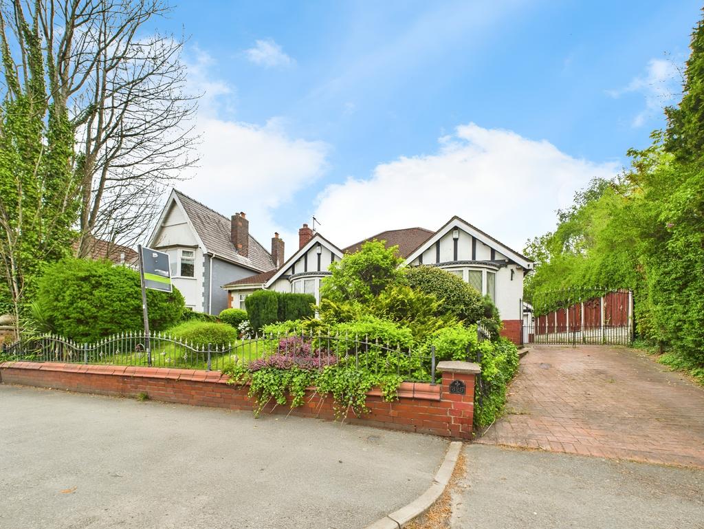 Wigan Lane, Wigan, WN1 4 bed detached house for sale - £385,000