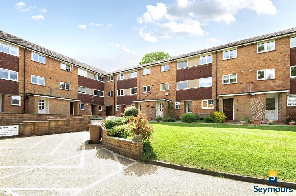 Merrow Court, Guildford GU1 2 bed terraced house for sale - £315,000
