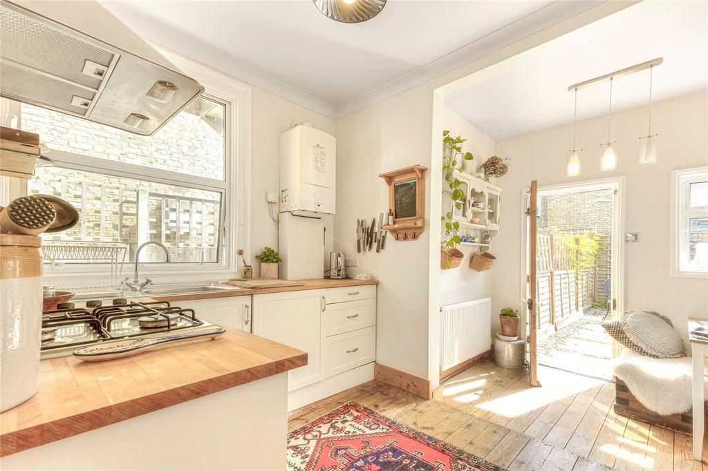 Fallsbrook Road, Furzedown, SW16 1 bed flat - £399,950