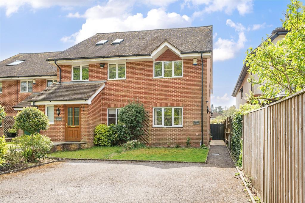Copse Road, Haslemere, West Sussex, GU27 2 bed semi-detached house for ...