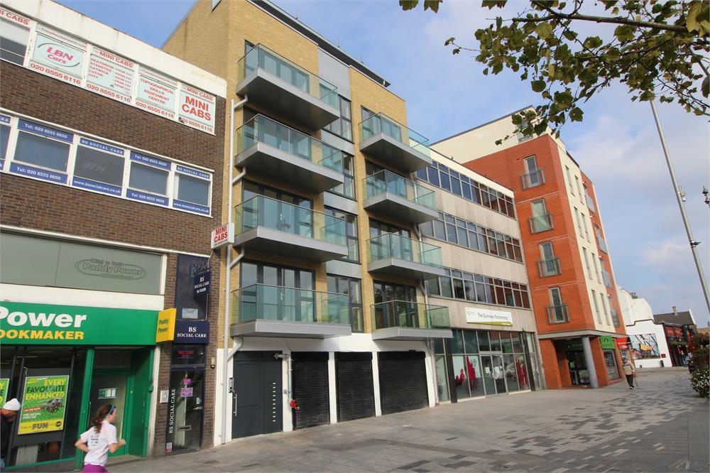 The Grove, London E15 2 bed apartment - £1,950 pcm (£450 pw)