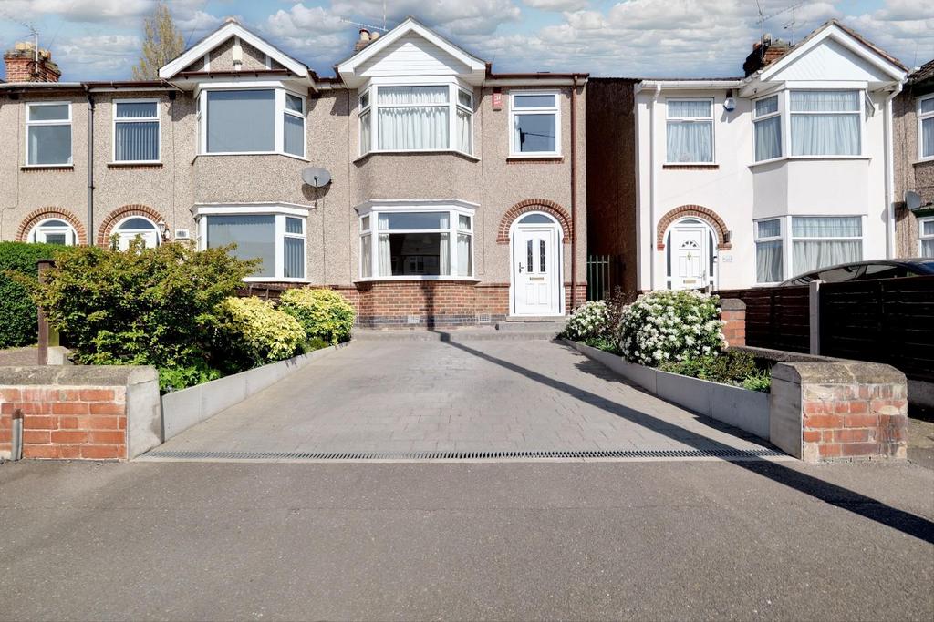 Hermitage Road, Coventry CV2 3 bed end of terrace house for sale - £210,000