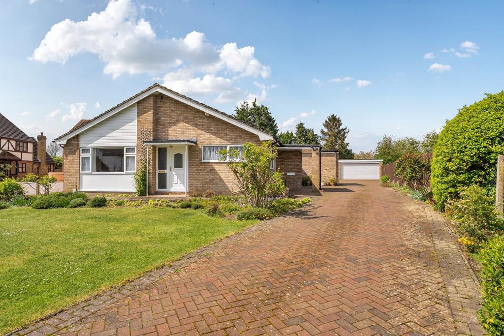 High Street, Meppershall, Shefford, SG17 4 bed property for sale - £600,000