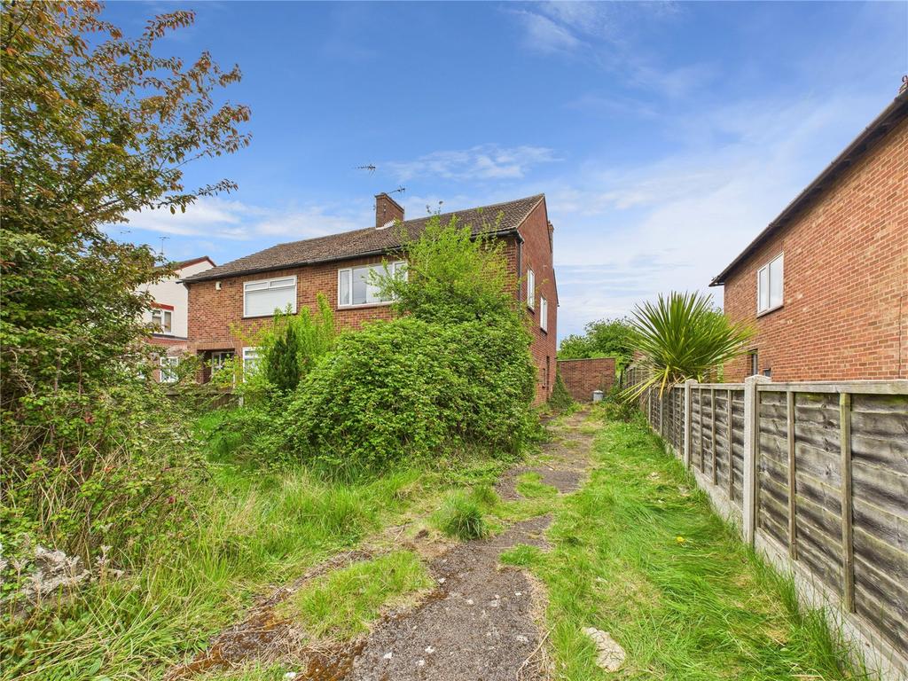 Oaklands Avenue, Colchester, Essex, CO3 3 bed semi-detached house - £ ...