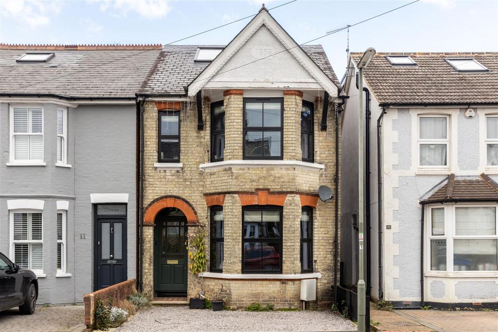 Charman Road, Redhill 4 bed detached house for sale - £875,000