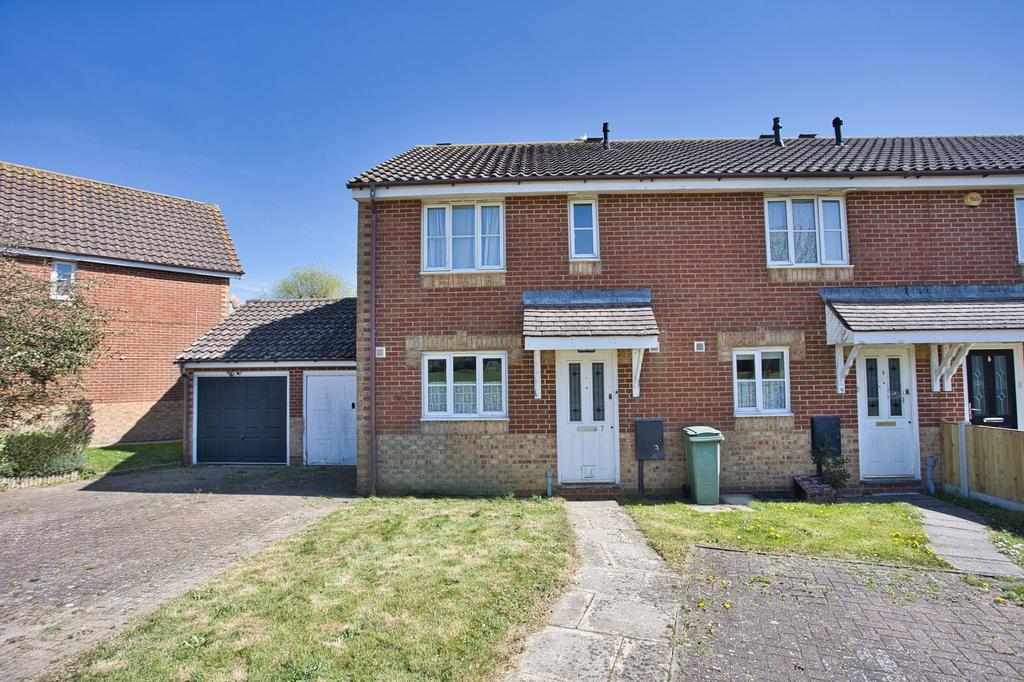 Kettle Drive, Hawkinge, Kent, CT18 3 bed semi-detached house for sale ...
