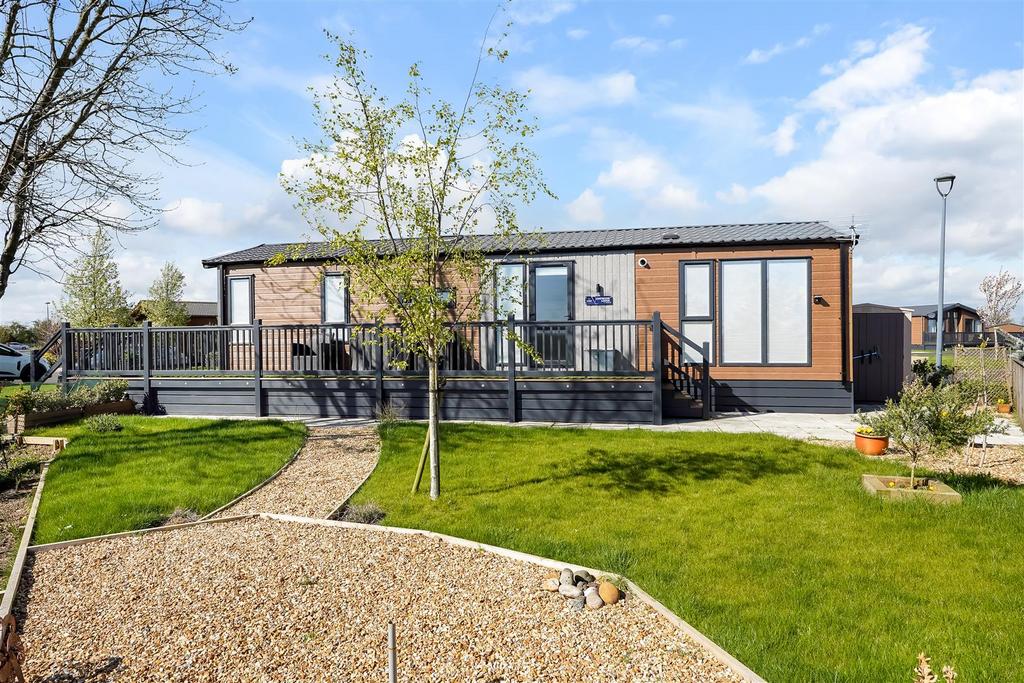 Neasham Road, Hurworth Moor, Darlington 2 bed detached bungalow for ...