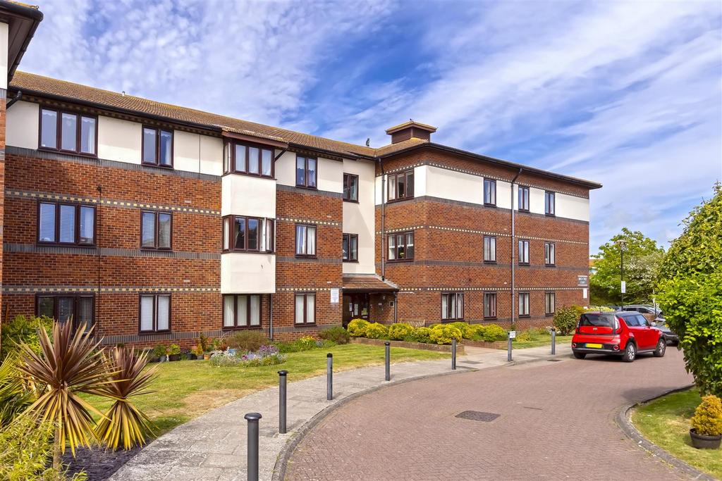 Park Road, Worthing 1 bed retirement property for sale - £120,000
