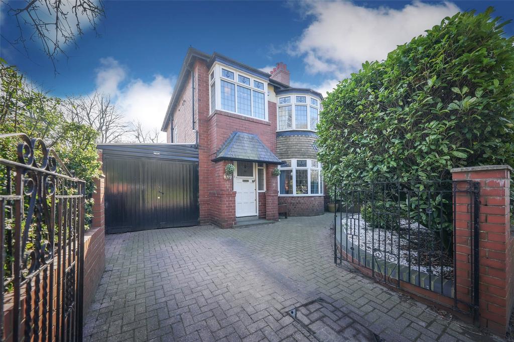 Shipcote Lane, Gateshead, NE8 3 bed semi-detached house for sale - £300,000