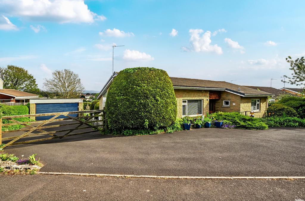 Packsaddle Way, Frome, BA11 3 bed bungalow - £625,000