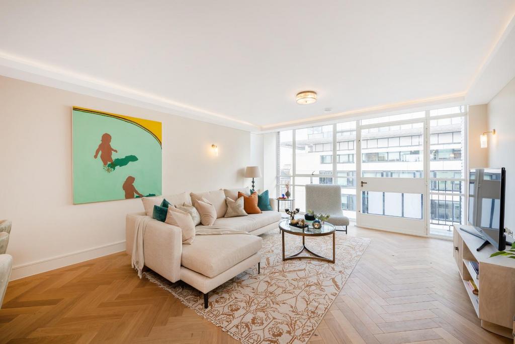 Ambika House, Marylebone, W1 3 bed flat - £10,833 pcm (£2,500 pw)