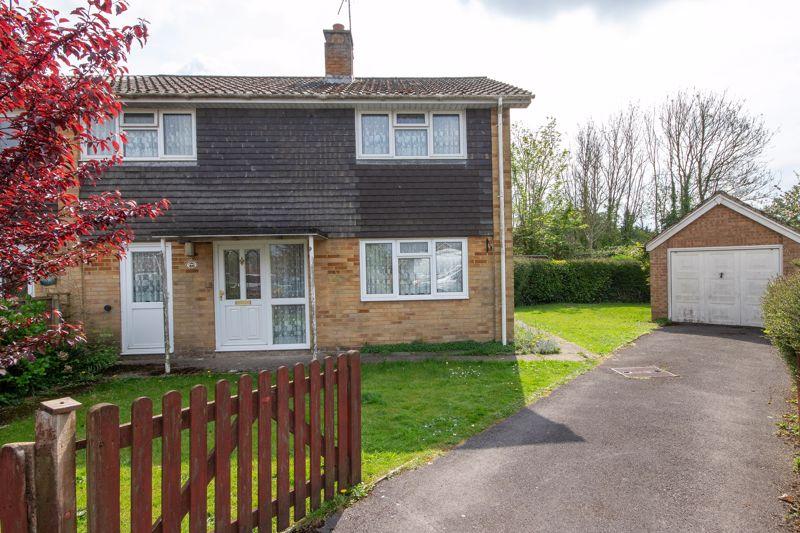 Hounsdown 3 bed end of terrace house for sale - £299,950