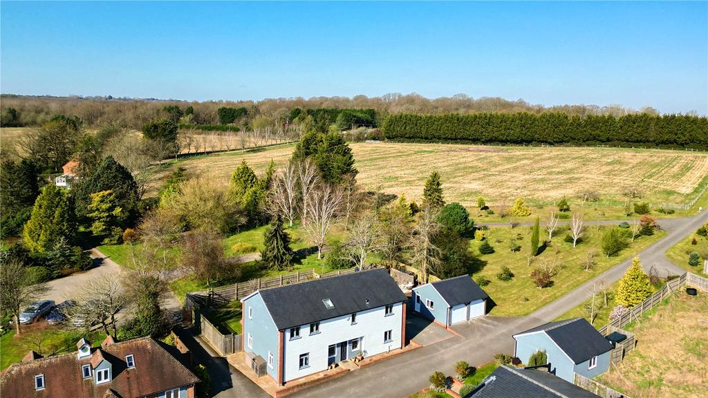 Little Dale Farm, Colliers Green 5 bed detached house for sale - £995,000