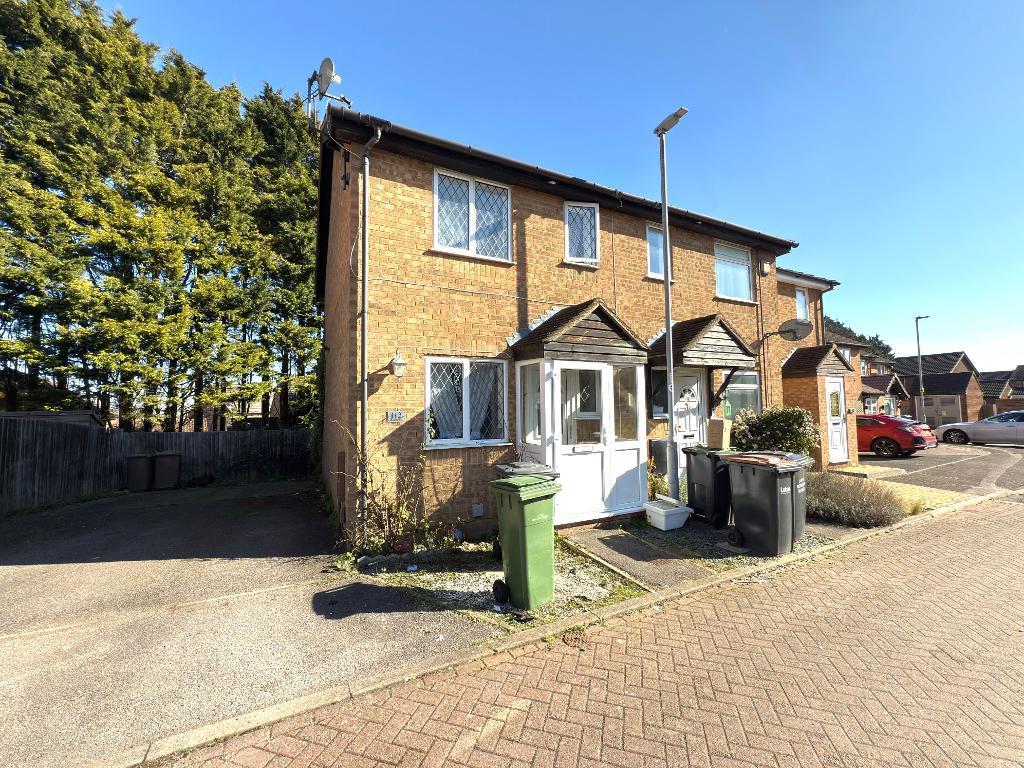 Challney, Luton LU4 2 bed end of terrace house - £270,000