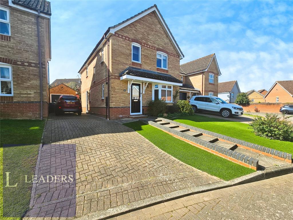 Highfields, Halstead, Essex 4 bed detached house for sale - £440,000