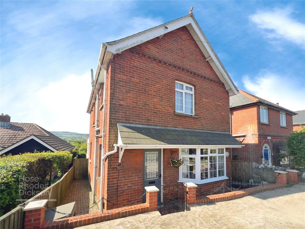 Newport Road, Apse Heath, Sandown 3 bed detached house for sale - £350,000