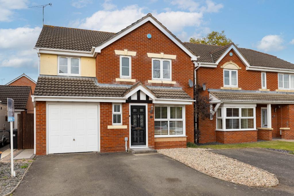 Snowdrop Close, Warwickshire CV12 4 bed detached house for sale - £400,000