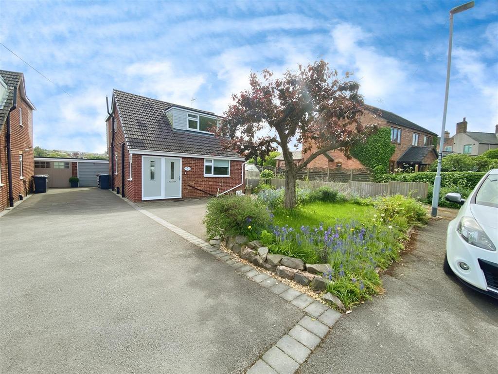 High Street, Stoke Golding, Nuneaton 4 bed house - £1,300 pcm (£300 pw)