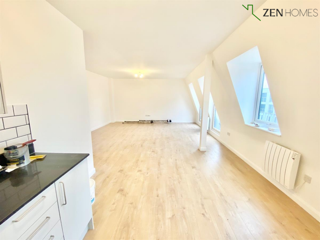 London E2 2 bed apartment - £2,395 pcm (£553 pw)