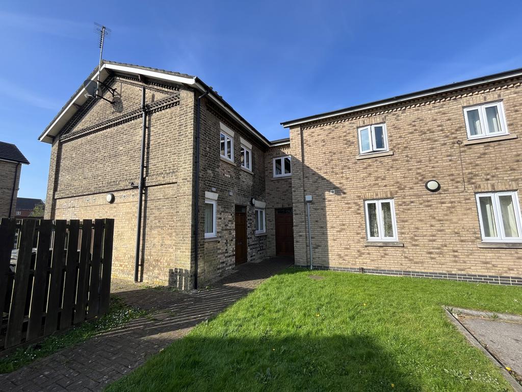 Abbeyfields, PETERBOROUGH PE2 2 bed flat to rent - £950 pcm (£219 pw)