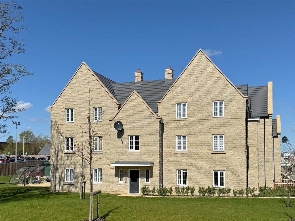 Sovereign Way, Stamford 2 bed flat - £225,000