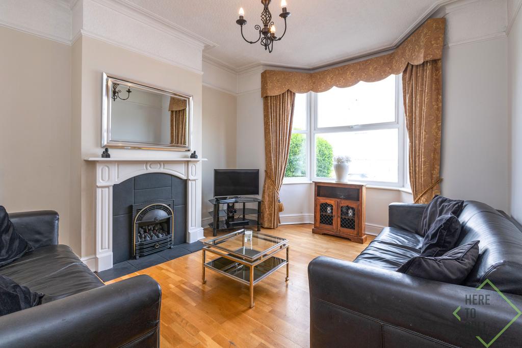 London N11 3 bed terraced house for sale - £600,000