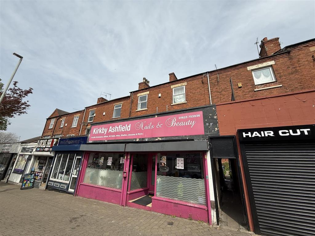 Station Street, Kirkby in Ashfield NG17 1 bed apartment - £545 pcm (£ ...