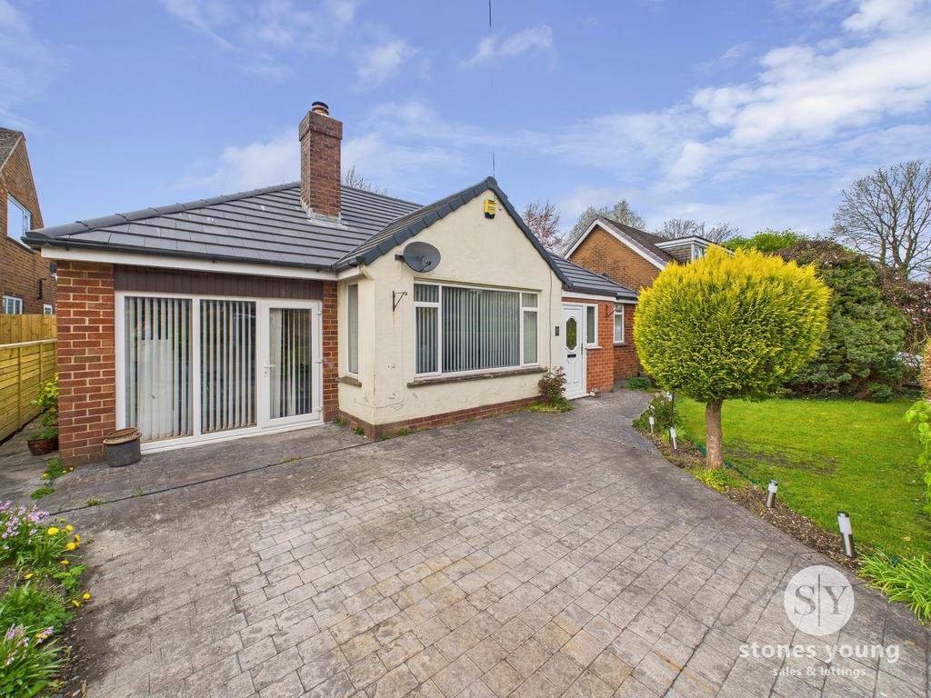 Linden Drive, Clitheroe, BB7 3 bed detached bungalow for sale - £445,000