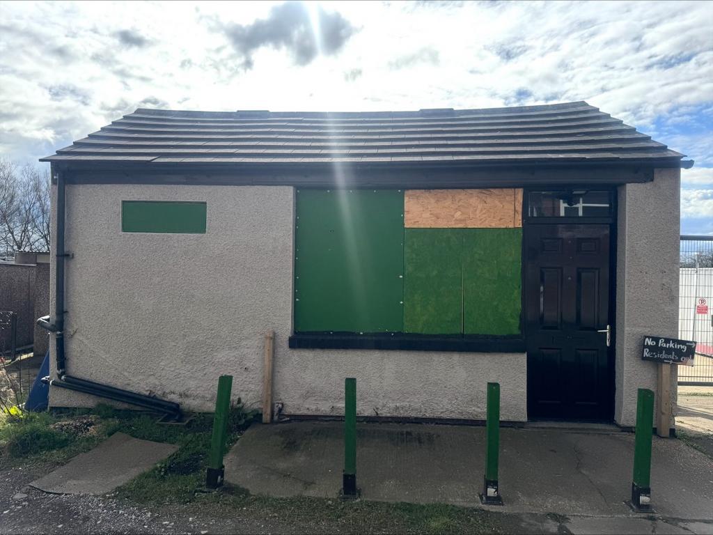 Pye Avenue, Mapplewell, Barnsley, S75 Detached house - £375 pcm (£87 pw)