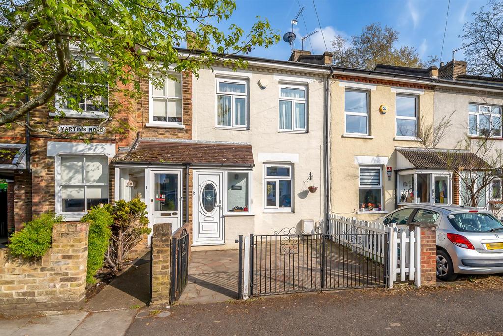 Martins Road, Shortlands, Bromley, BR2 2 bed terraced house - £600,000