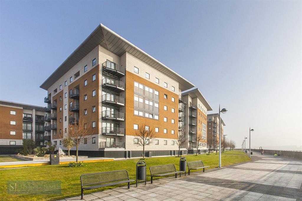 Fishguard Way, E16 2 bed apartment to rent - £1,700 pcm (£392 pw)