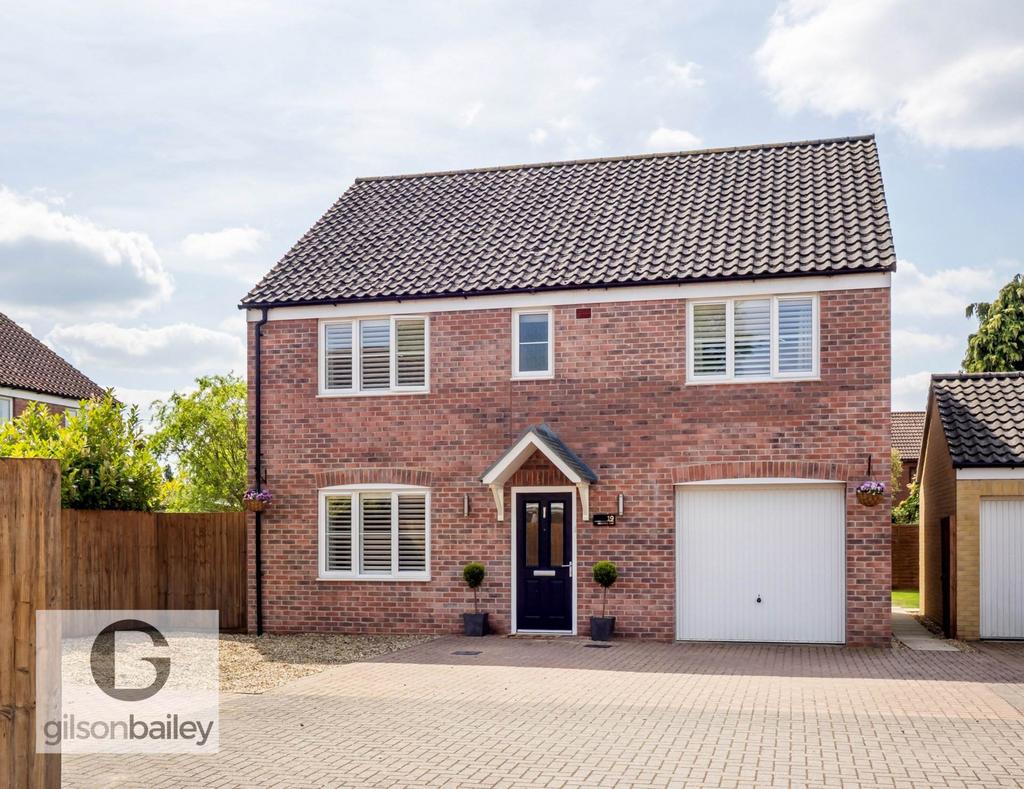 Memorial Way, Norwich NR13 5 bed detached house for sale - £400,000