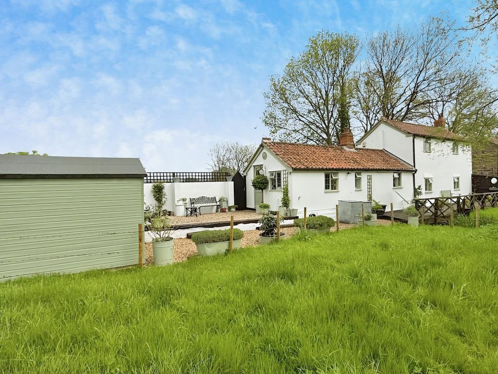 Meareway, Westhay, Glastonbury, Somerset 2 bed detached house for sale ...