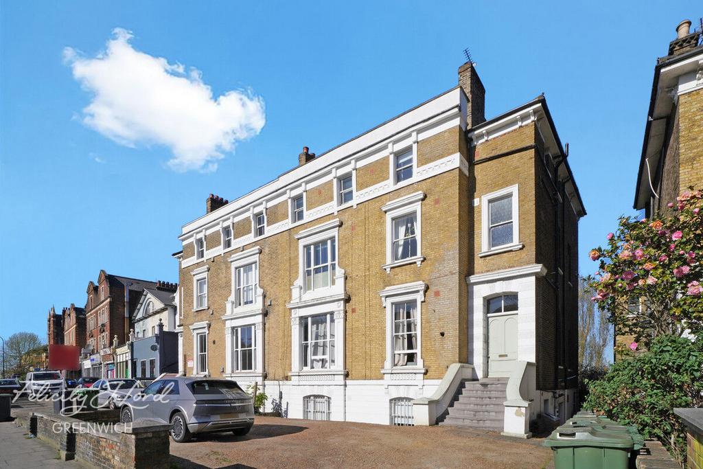 Lewisham Way, SE4 1XF 2 bed flat for sale - £325,000