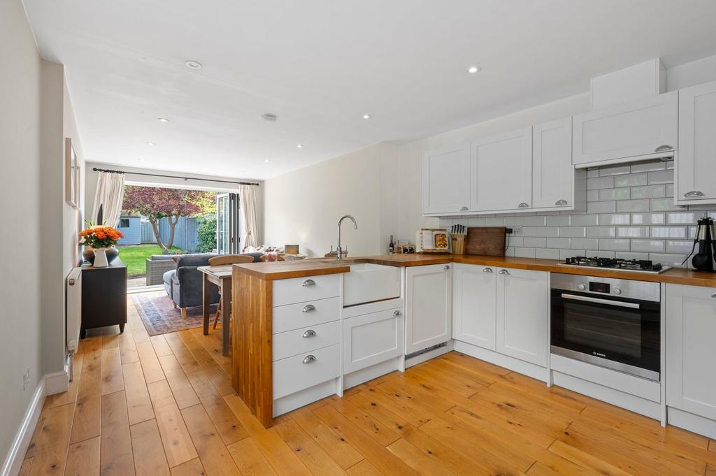 Police Station Road, Hersham Village... 2 bed semi-detached house for ...