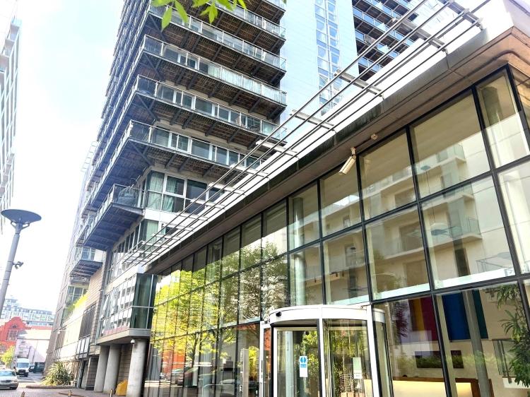 The Edge, Clowes Street, Salford M3 2 bed apartment - £1,450 pcm (£335 pw)