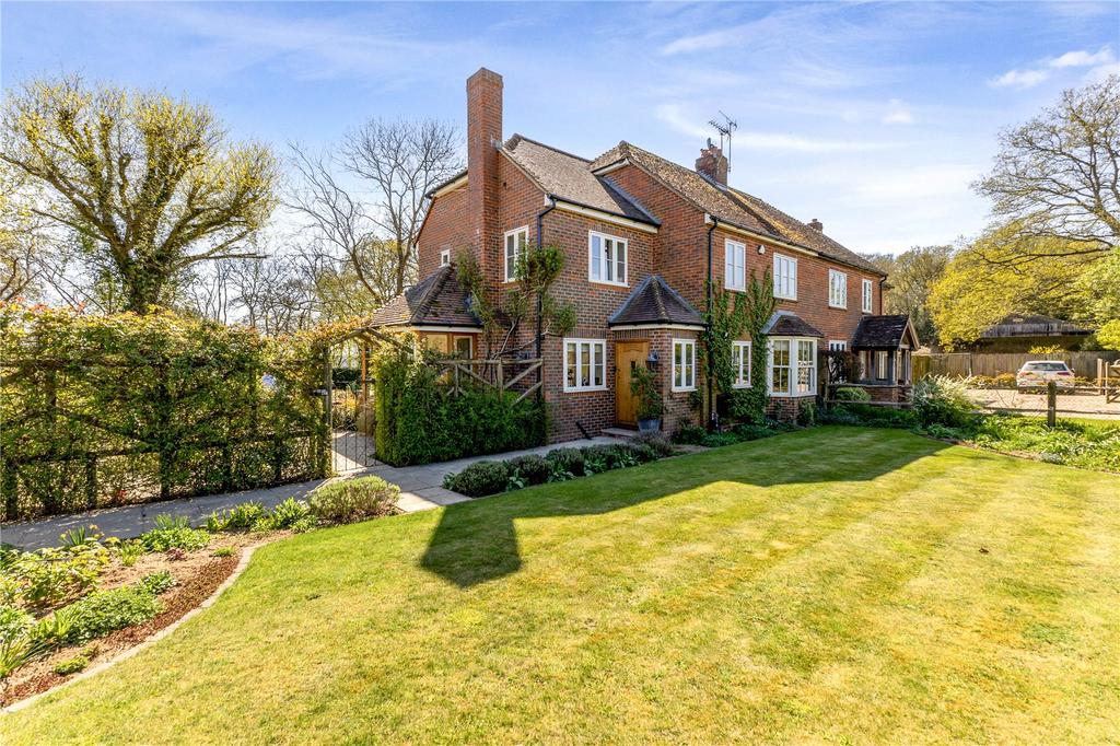 Old Park Lane, Farnham, Surrey, GU9 4 bed semi-detached house for sale ...