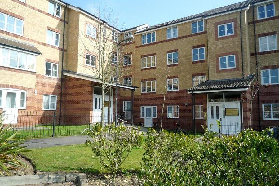 Peatey Court, Princes Gate, High... 1 bed flat - £1,050 pcm (£242 pw)