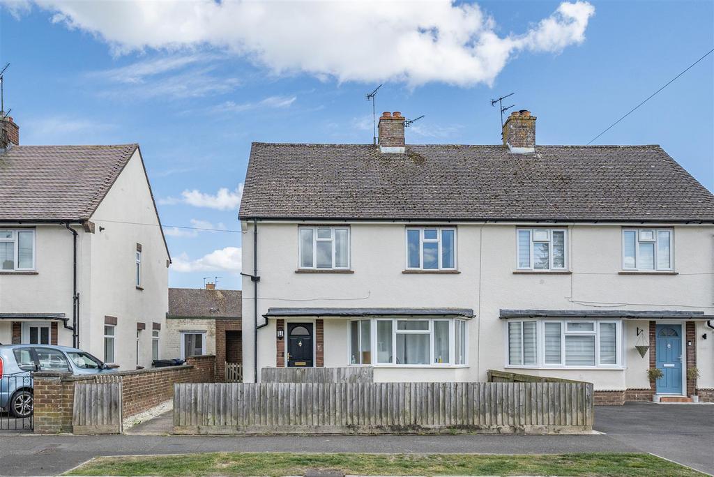 Eastleigh Road, Devizes 3 bed semi-detached house for sale - £320,000