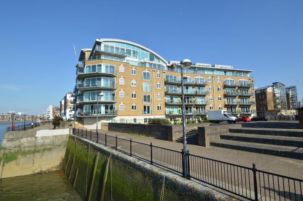 Pacific Wharf, Rotherhithe, SE16 5QF 2 bed apartment to rent - £2,150 ...
