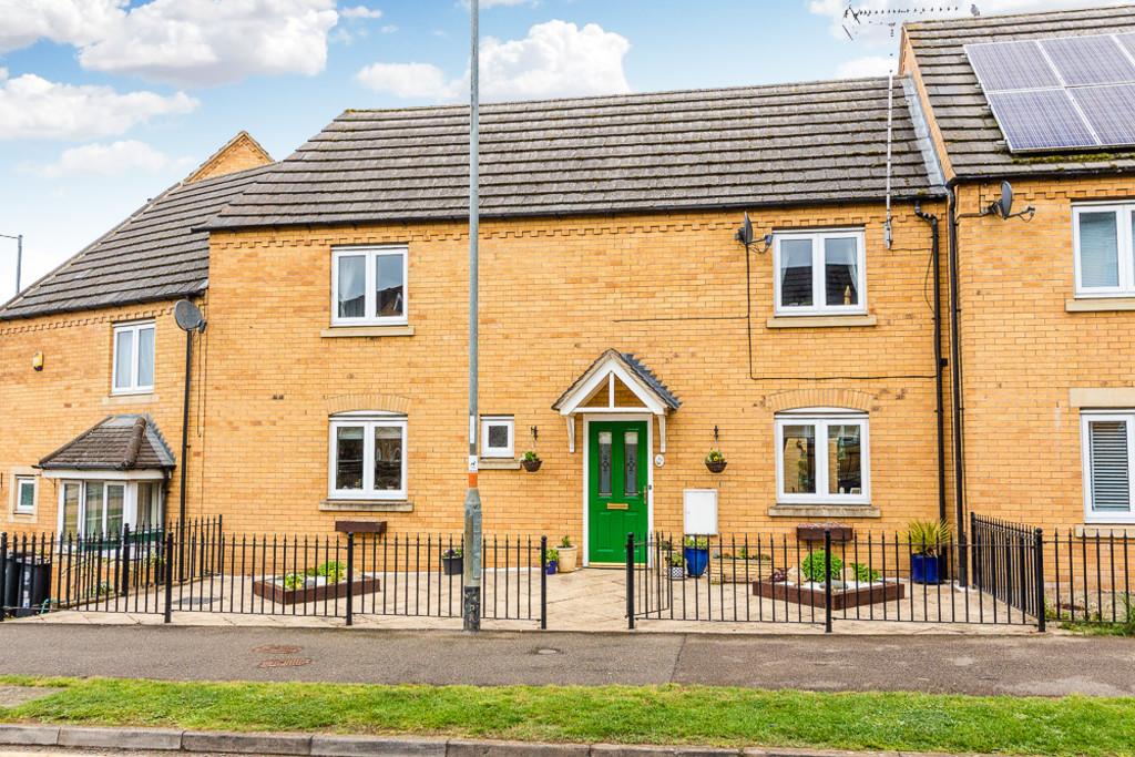 School Lane, Higham Ferrers NN10 3 bed terraced house - £260,000