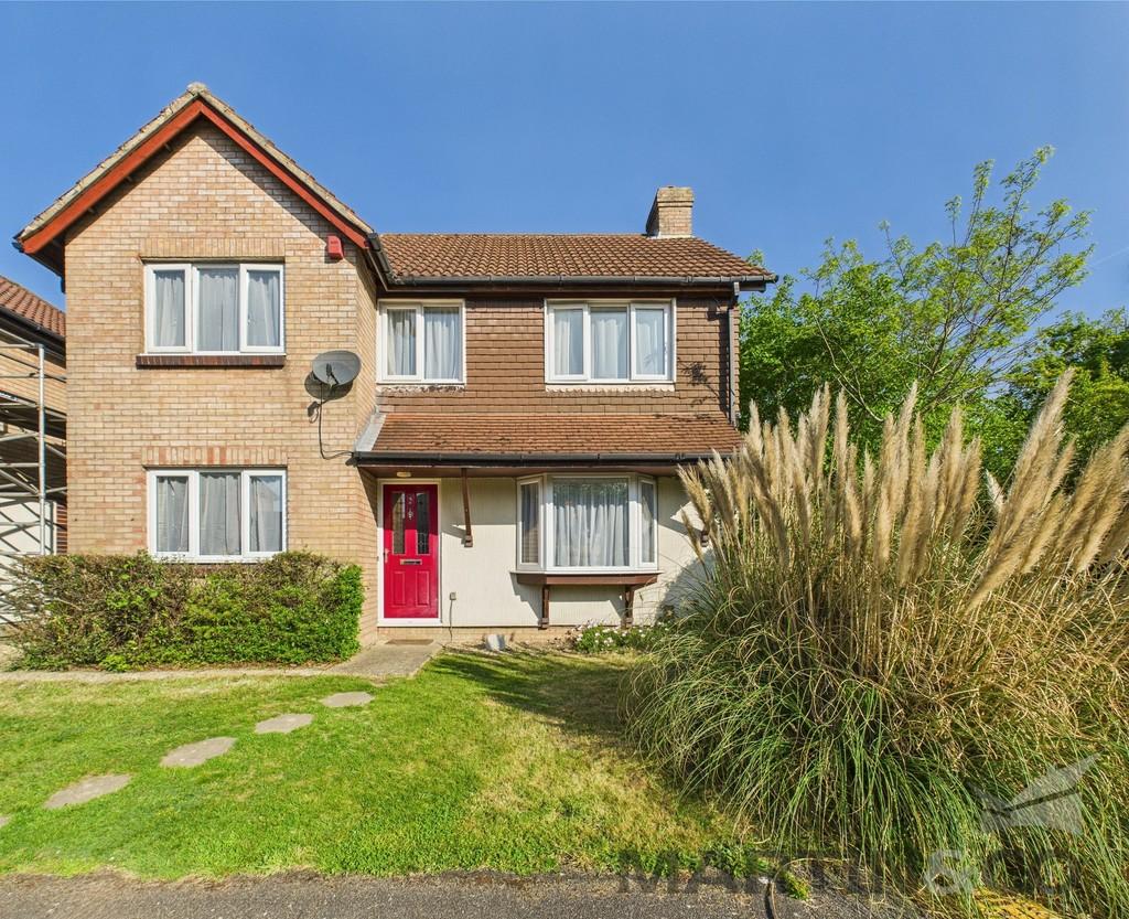2 Bishops Gate, Titchfield Common 4 bed detached house to rent - £1,700 ...