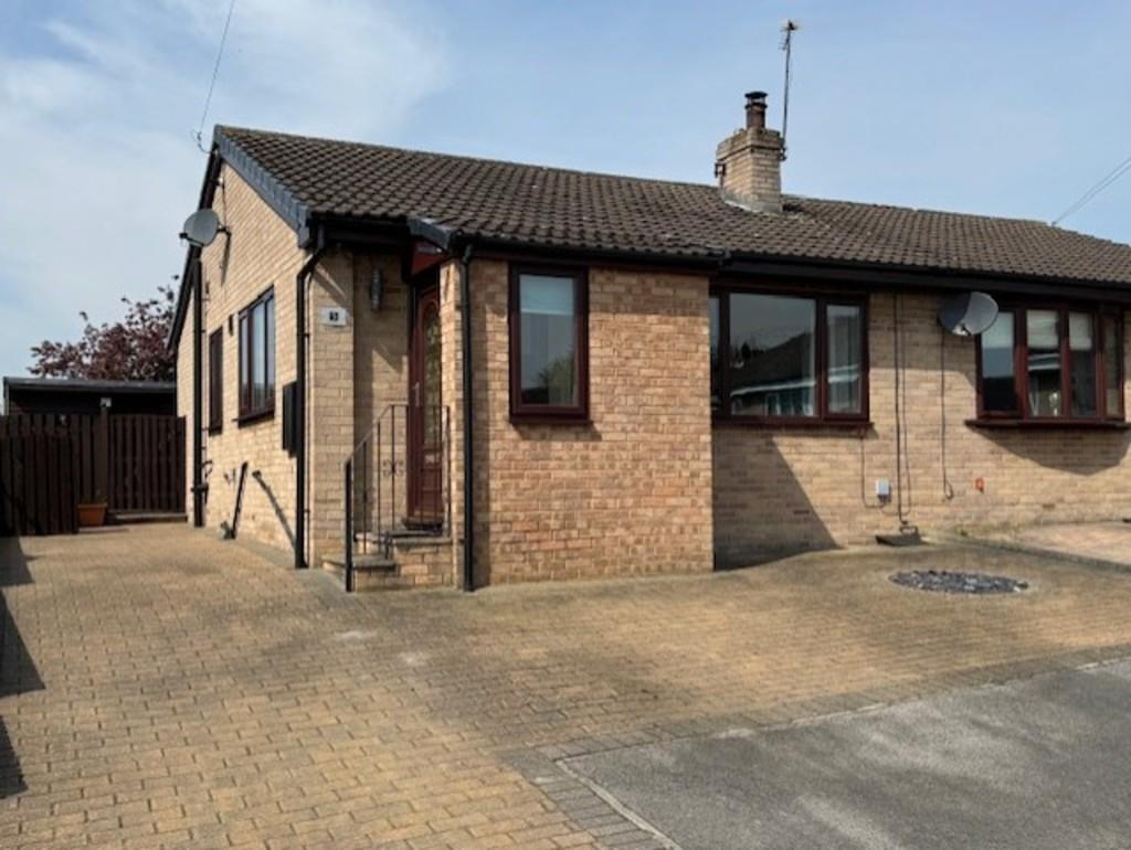 Saxon Close, Upton 2 bed semi-detached bungalow for sale - £170,000