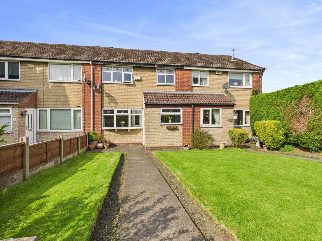 Vicarage Drive, Dukinfield, Cheshire... 3 bed terraced house - £210,000