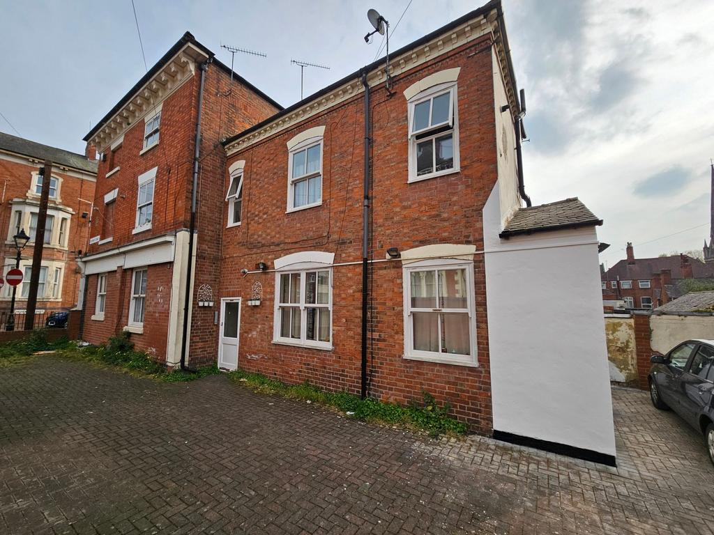 Highfield Street, Leicester, LE2 1 bed flat for sale - £79,950