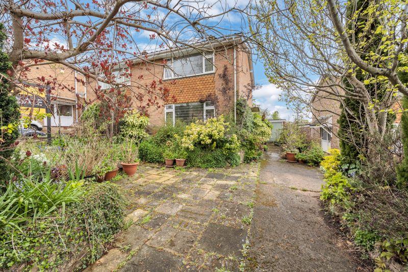 Boon Close, Bury St. Edmunds 3 bed semi-detached house for sale - £280,000